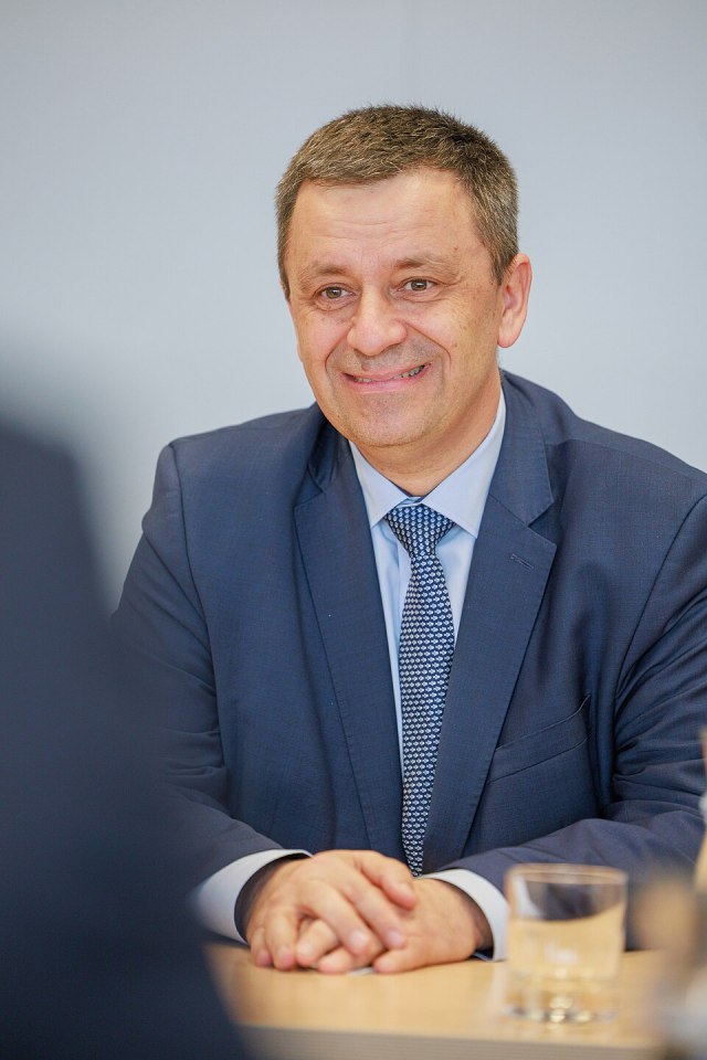 Portraits de polytechniciens Xtraordinaires #47 – Le fan club de DallAX